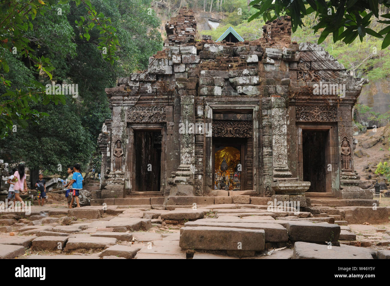 Laos: The historic Khmer temples ruins and ornaments of What Phou at ...