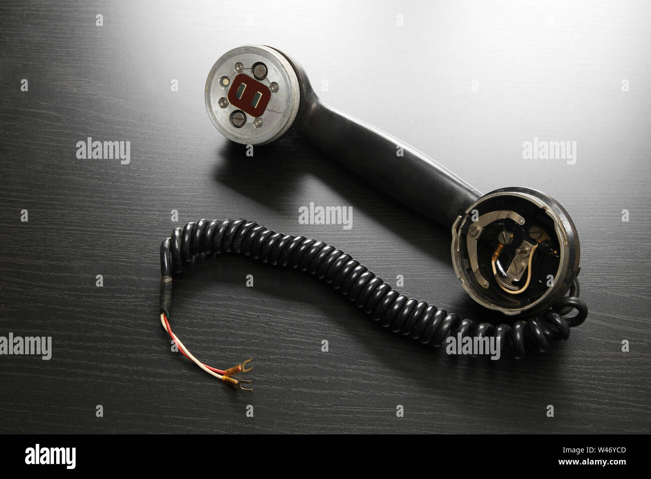 Broken telephone wire hi-res stock photography and images - Alamy