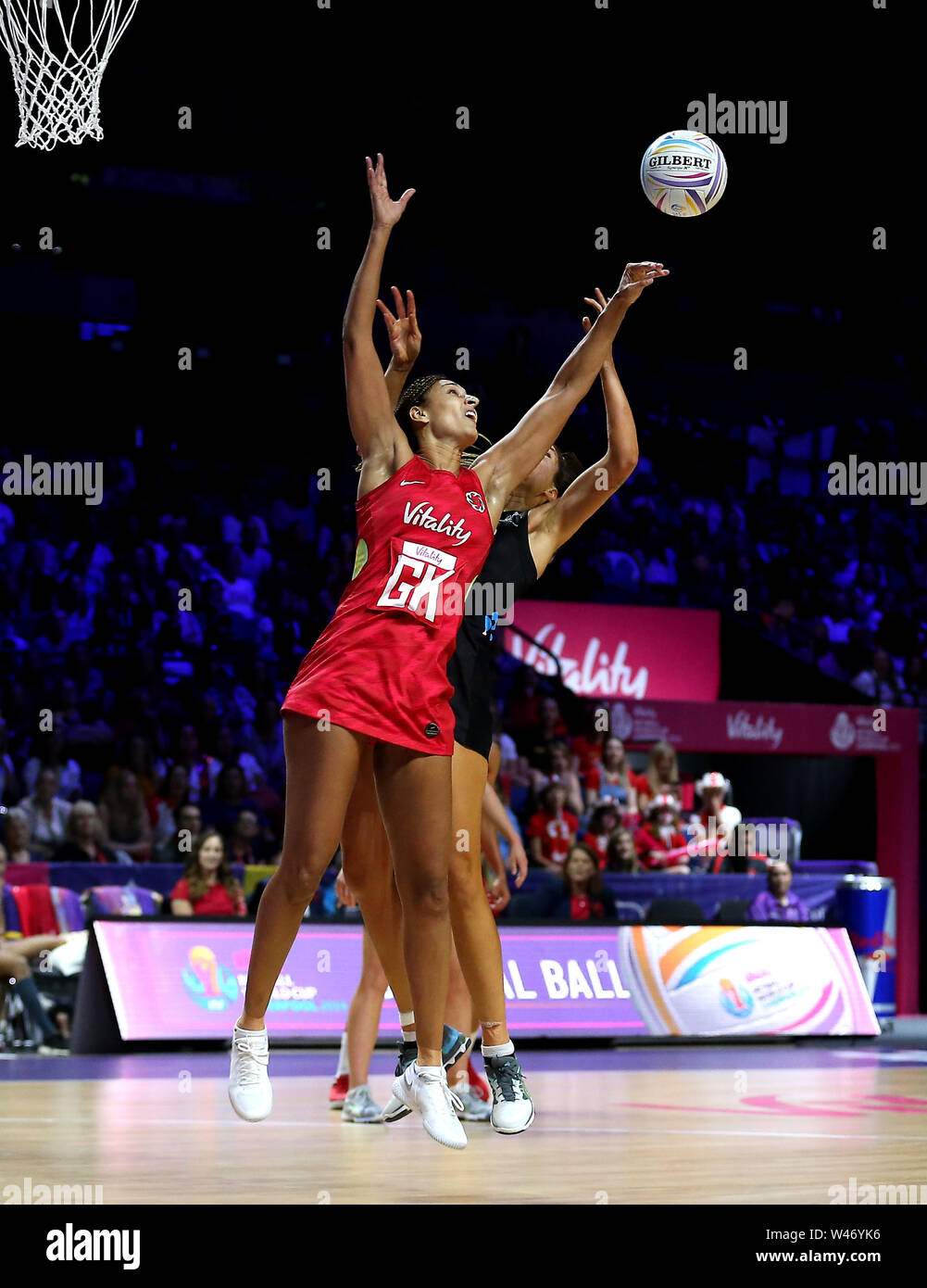 England's Geva Mentor (left) and New Zealand's Ameliaranne Ekenasio ...