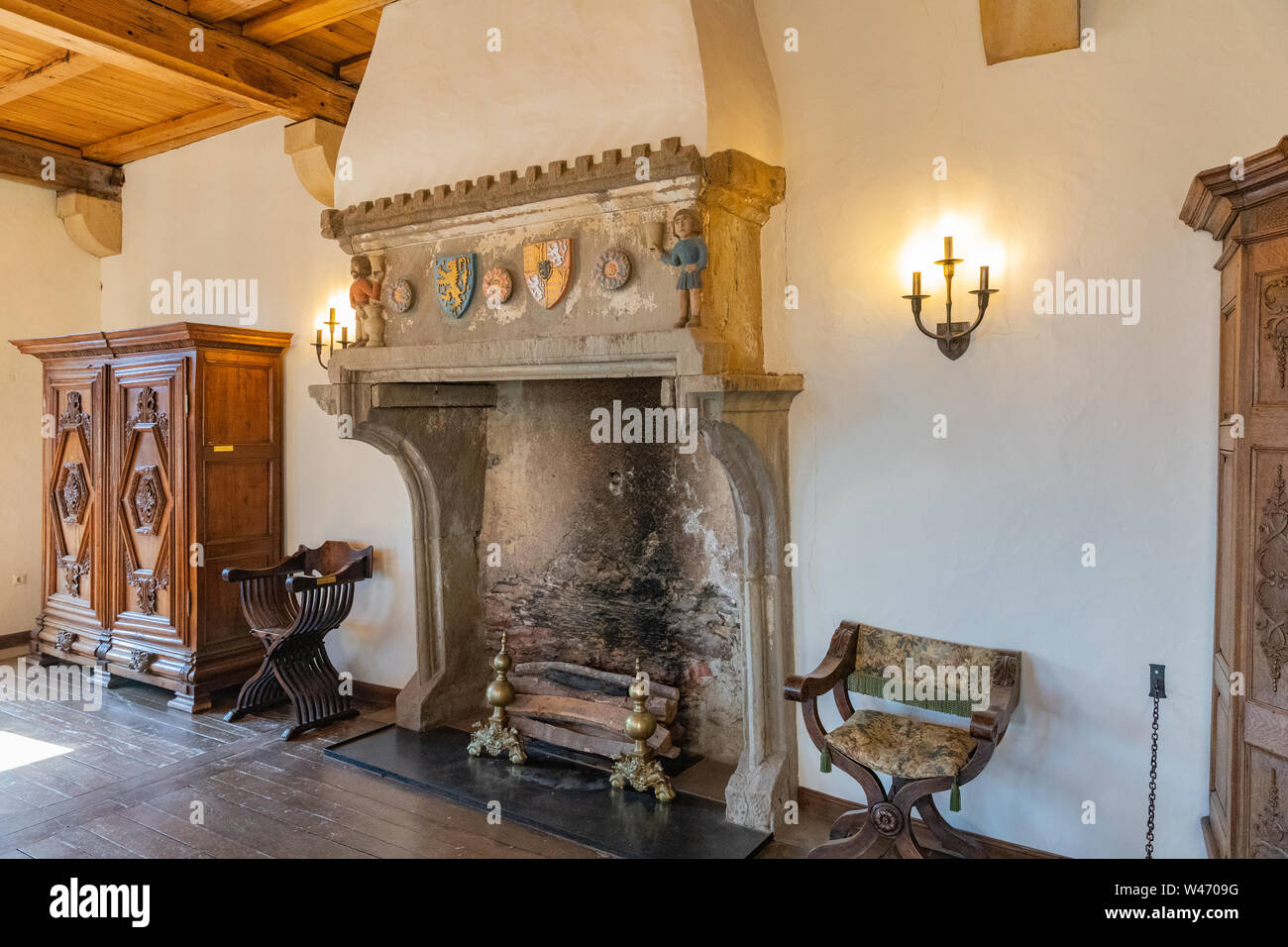 Castle Interior Fireplace High Resolution Stock Photography and Images ...