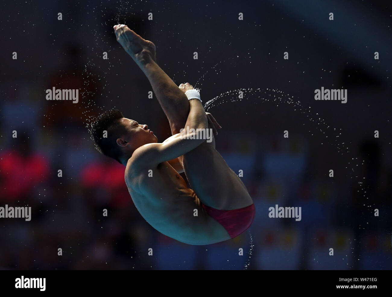 Guangzhou, South Korea. 20th July, 2019. Yang Jian of China competes ...