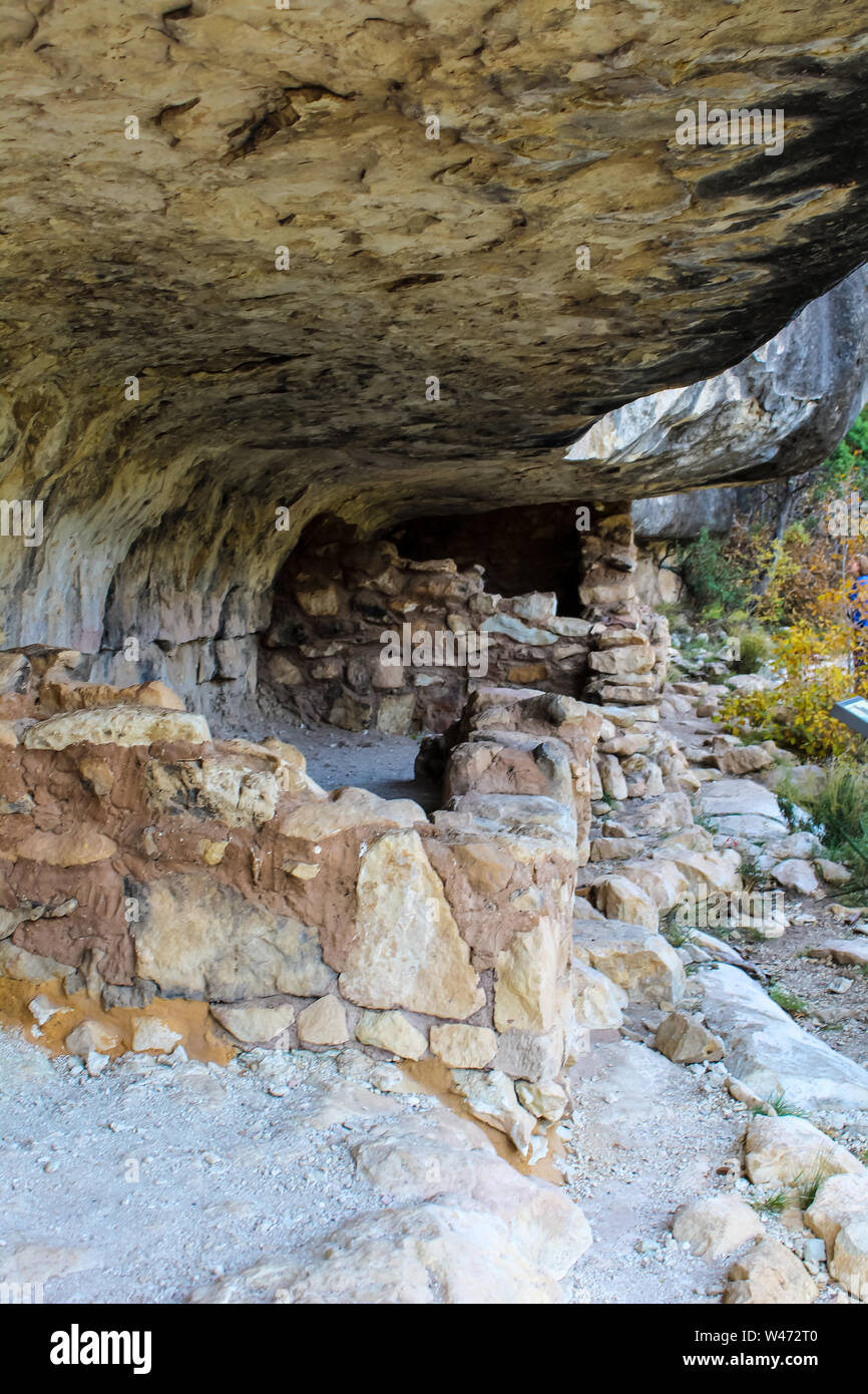 Native american cave wall hi-res stock photography and images - Alamy