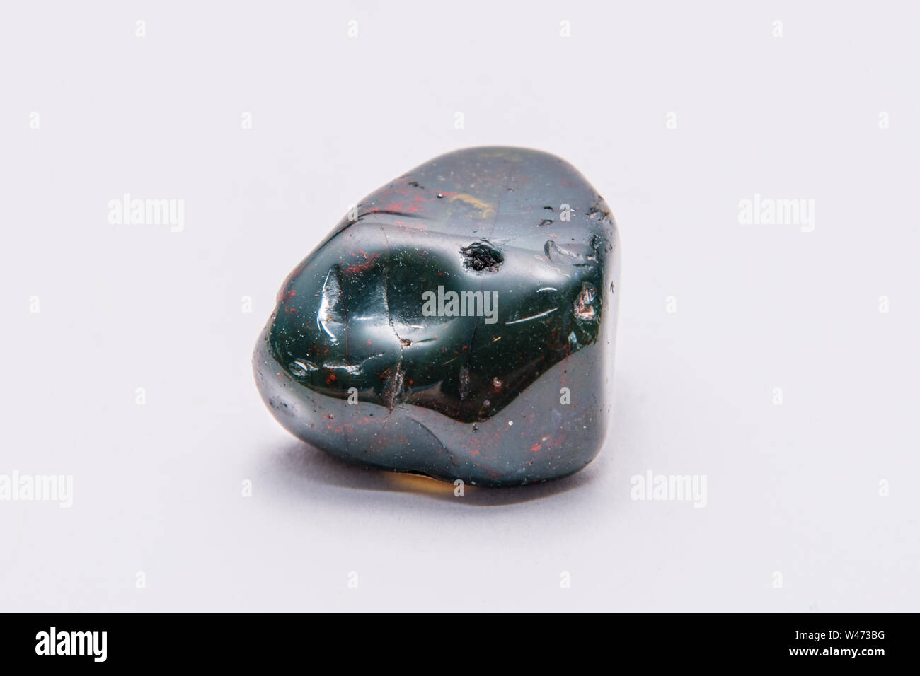 Indian Achat deep green gemstone with red and yellow structures all ...
