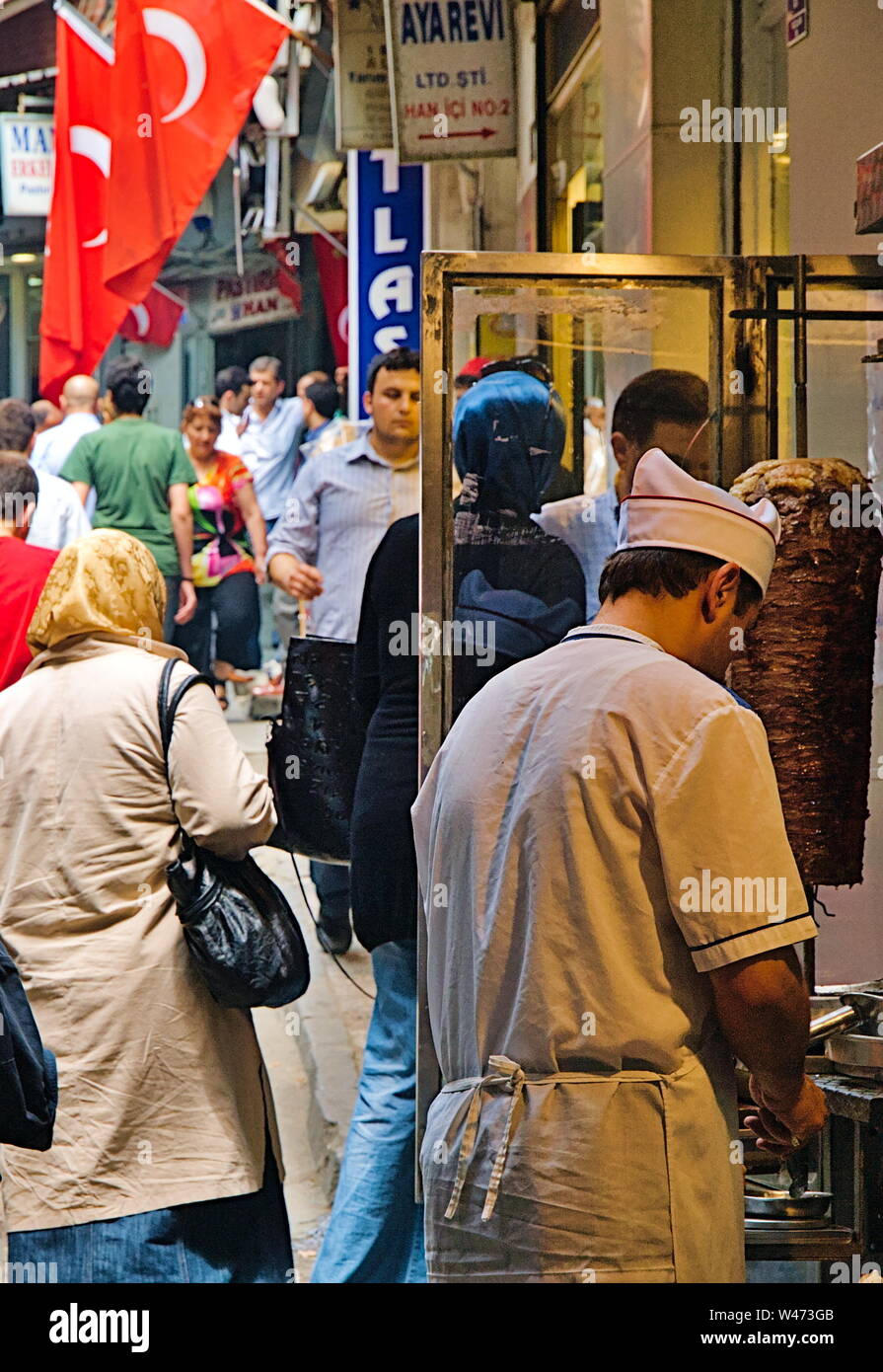 Man in a turkish costume hi-res stock photography and images - Alamy