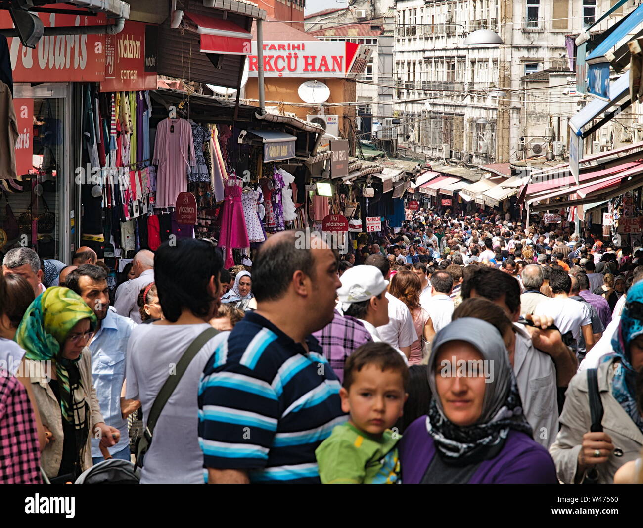 Shoppers and visitors crowd in Istanbul street market, Turkey Stock ...