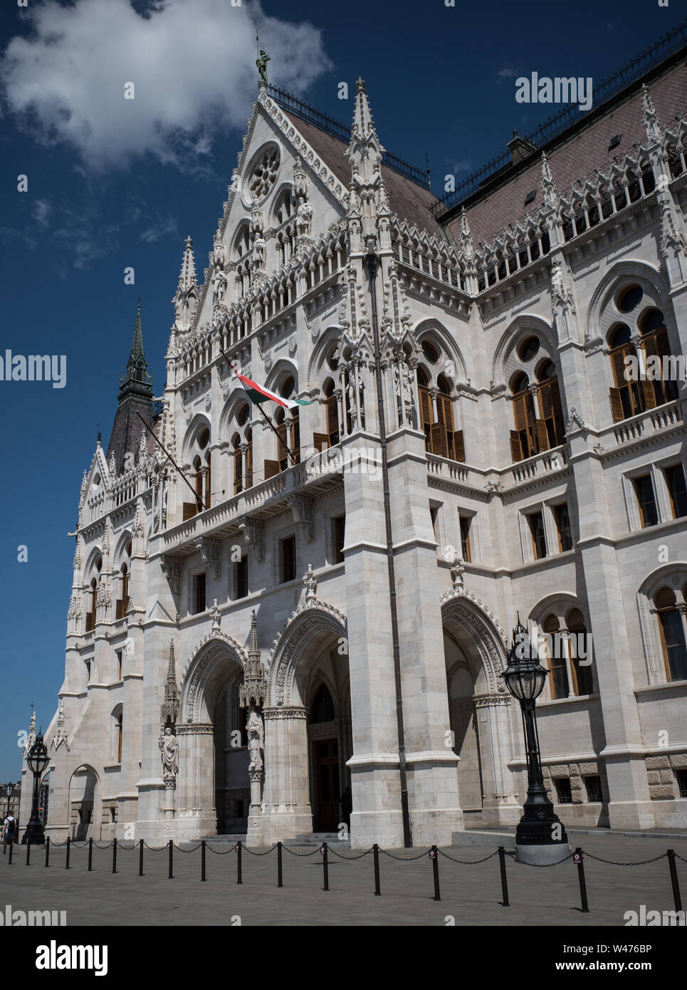 Budapest parlement hi-res stock photography and images - Alamy