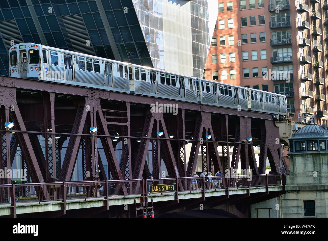 Lake street elevated railroad hi-res stock photography and images - Alamy