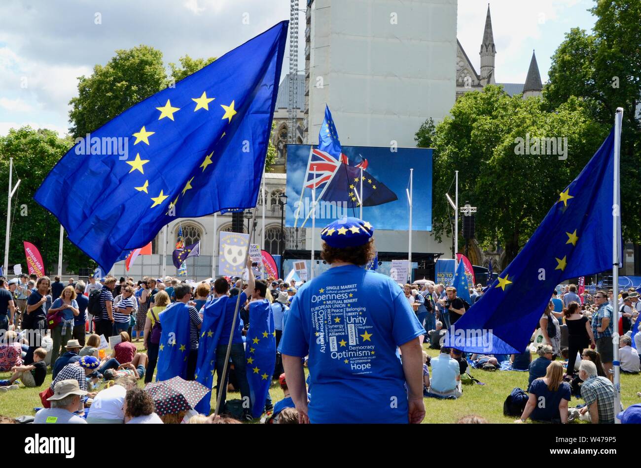 Boris with england flag hi-res stock photography and images - Alamy