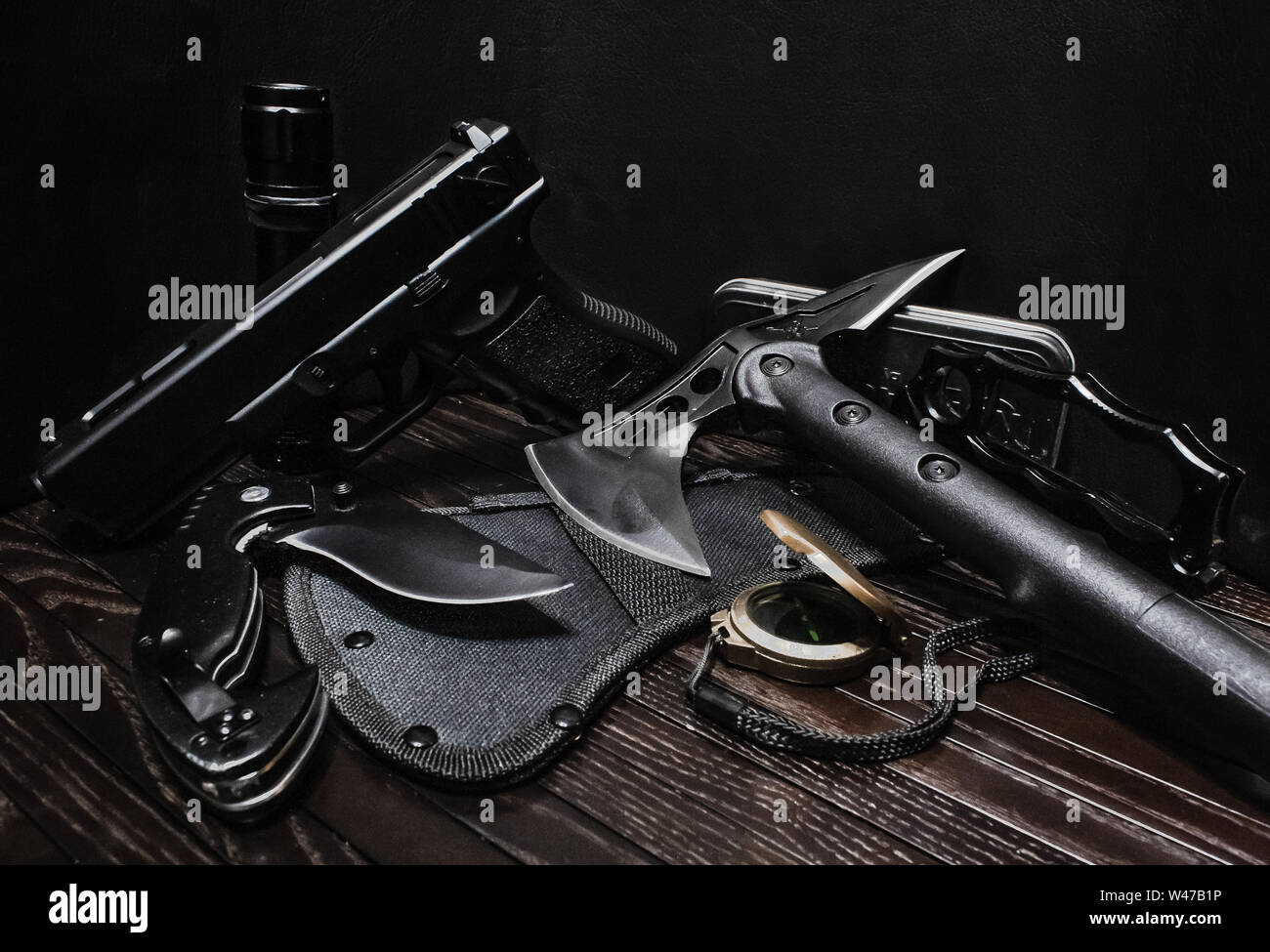 Sharp weapons hi-res stock photography and images - Alamy