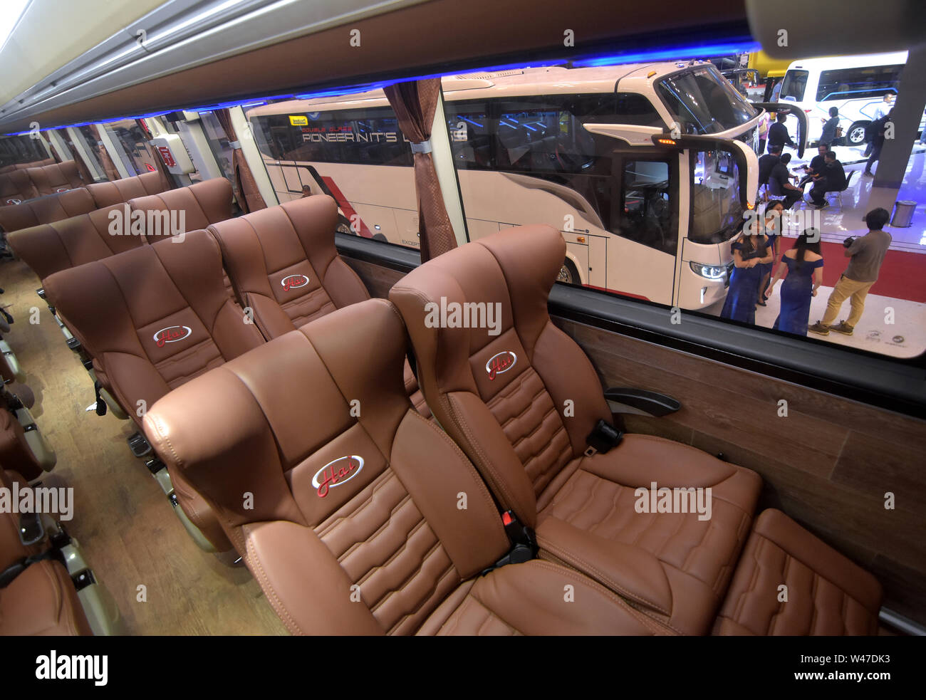 Scania bus hi-res stock photography and images - Alamy