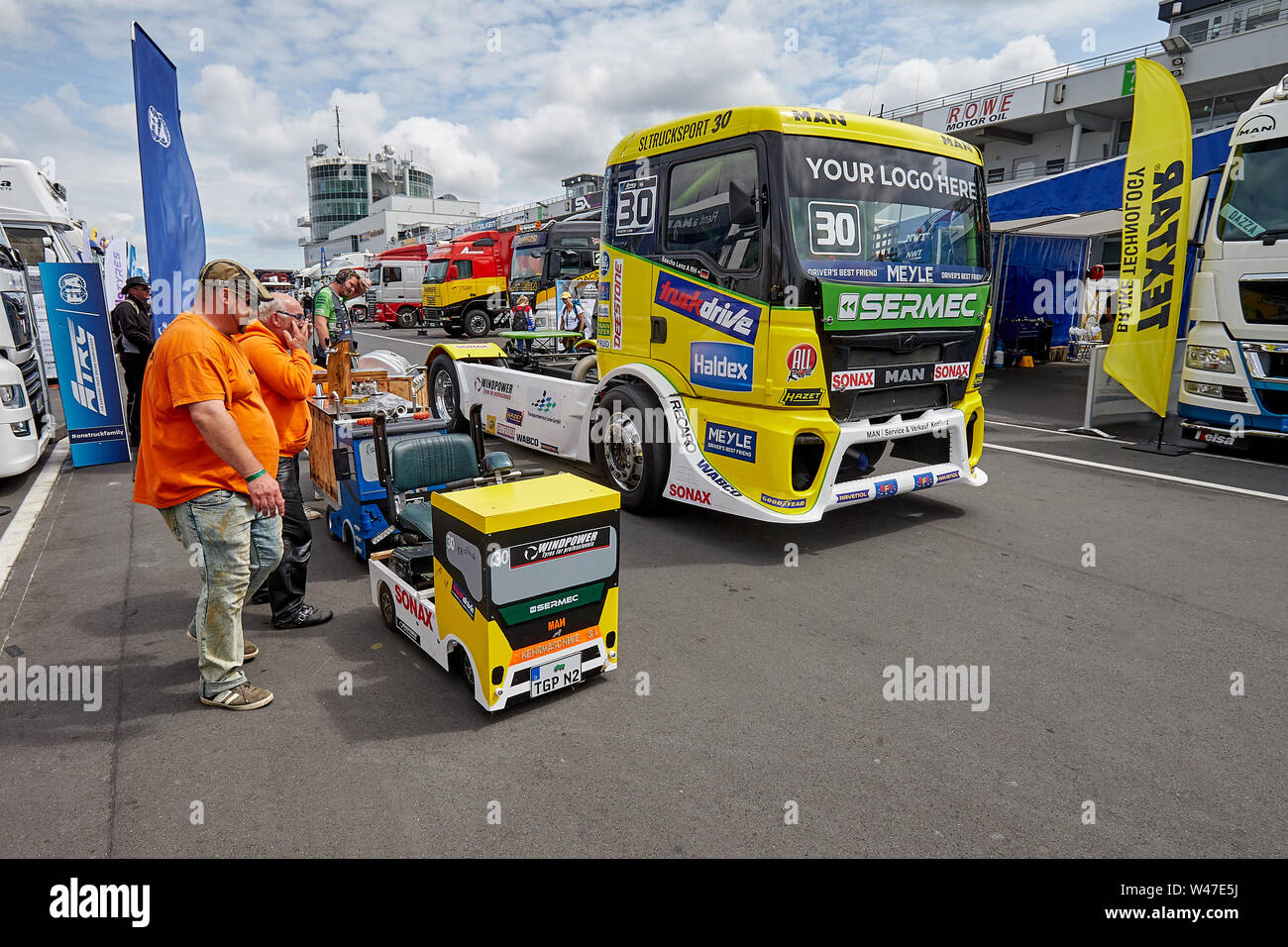 Track sweeper hi-res stock photography and images - Alamy
