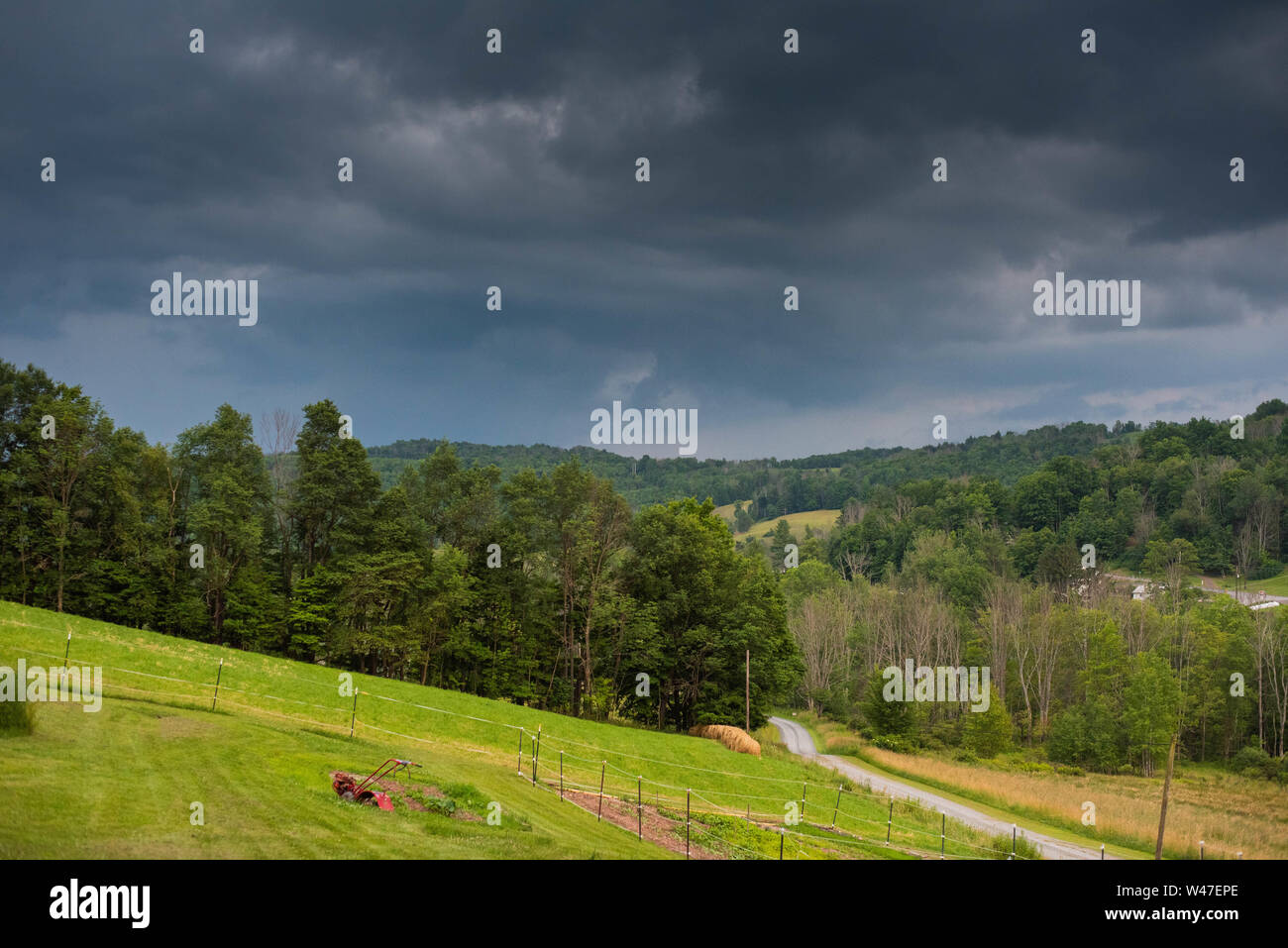 Storm clouds roll in over a rural area in Pennsylvania, United States ...