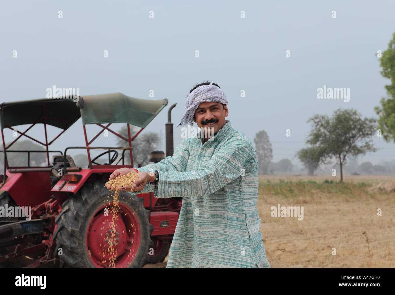 Old bihari man hi-res stock photography and images - Alamy