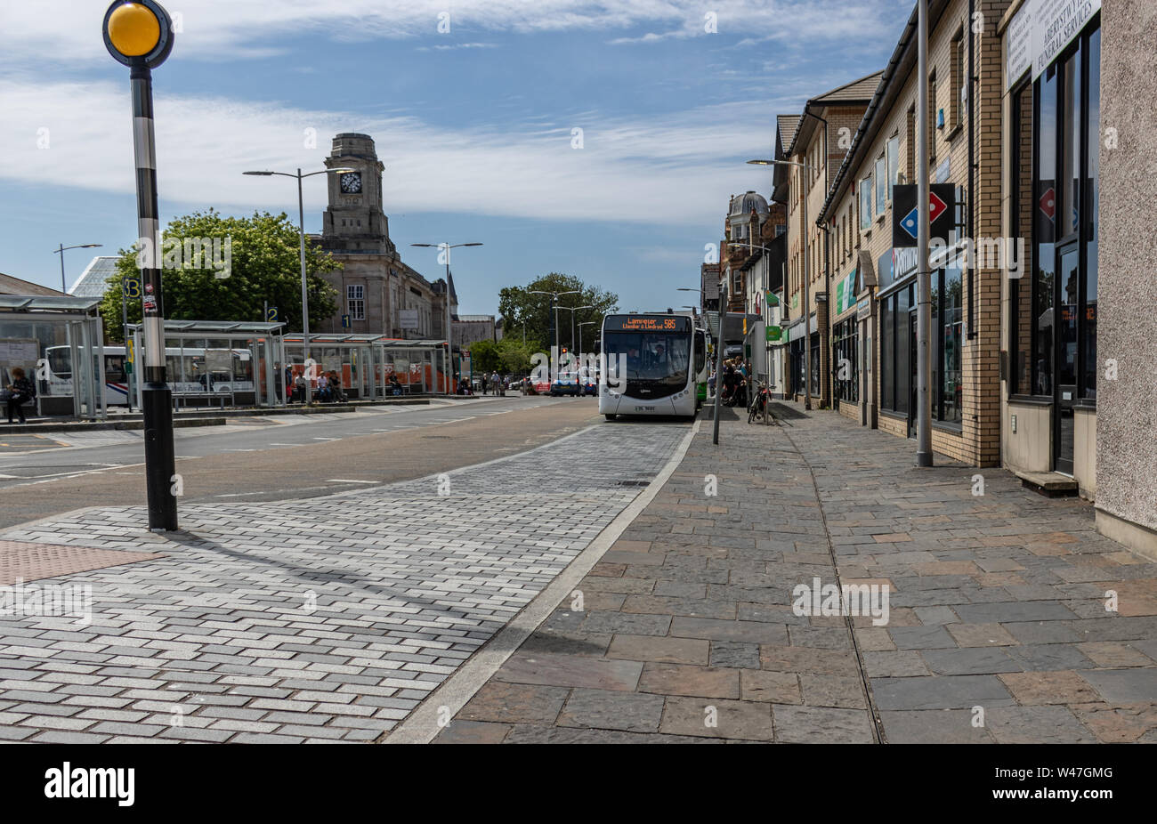 Common street signs hi-res stock photography and images - Alamy