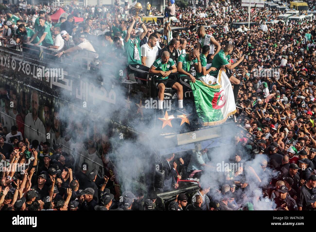 Algerian national soccer team players hi-res stock photography and ...