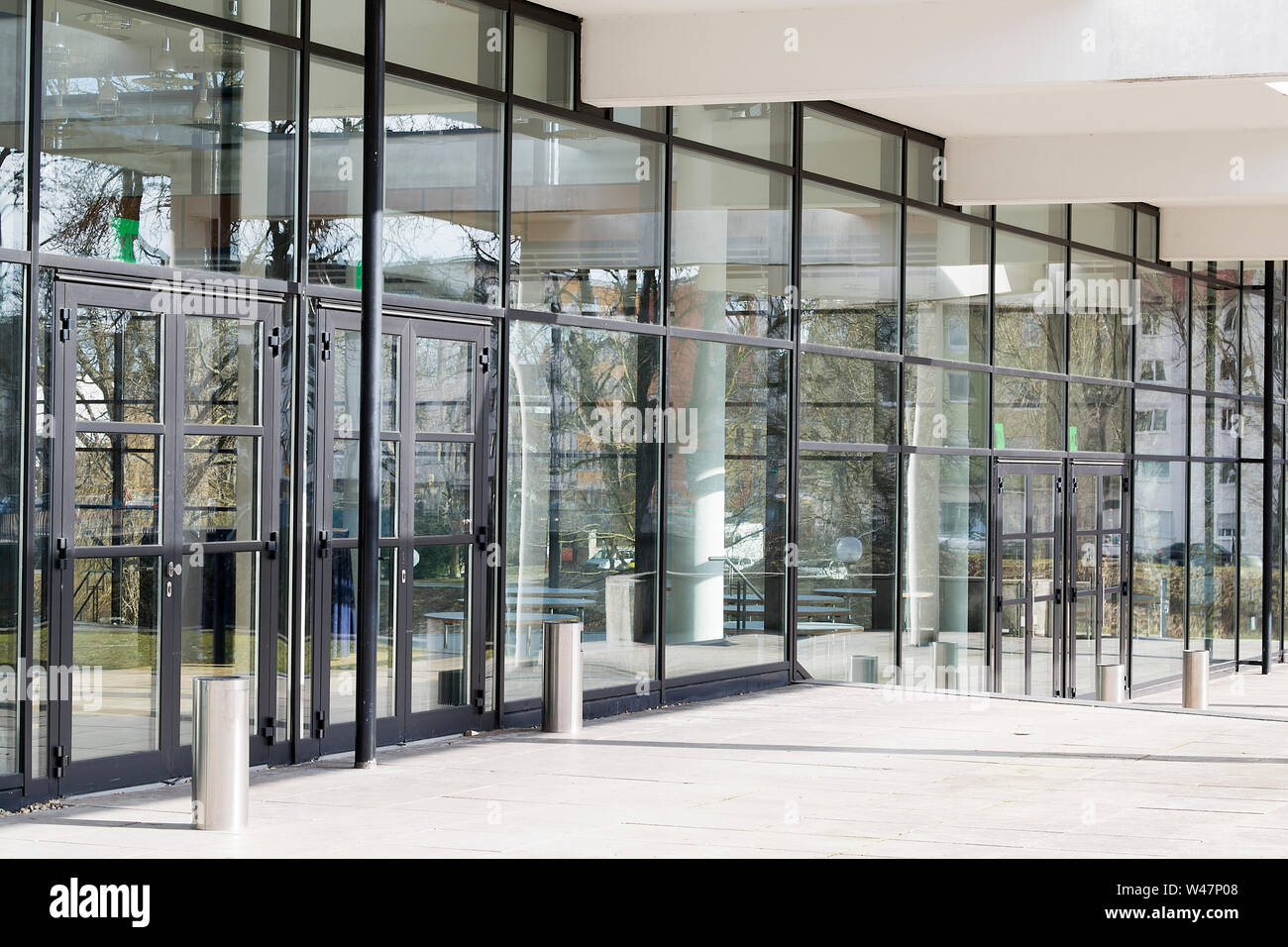 Modern Glass Building Stock Photo - Alamy