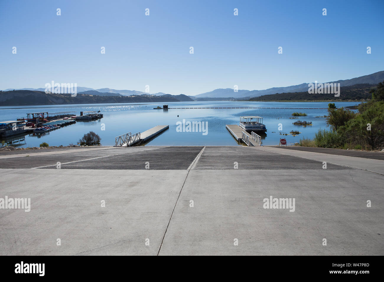 Cachuma lake marina boat hi-res stock photography and images - Alamy