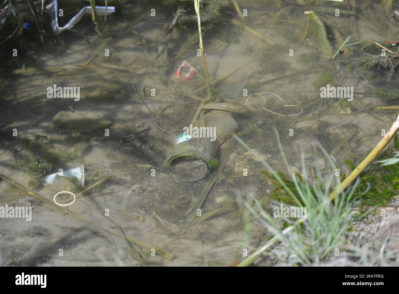 Plastic pollution in lakes hi-res stock photography and images - Alamy