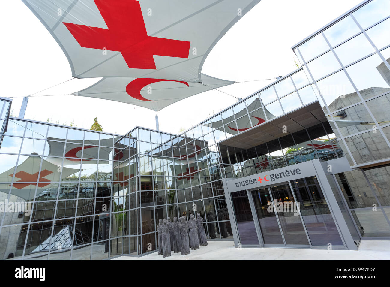 Musée international de la croix rouge hi-res stock photography and ...