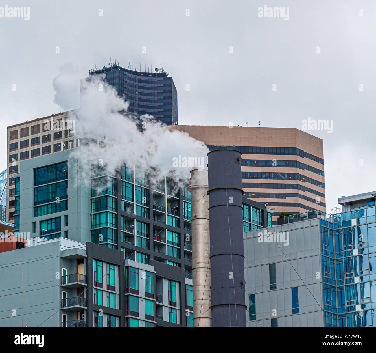 Buildings and skyline steam hi-res stock photography and images - Alamy