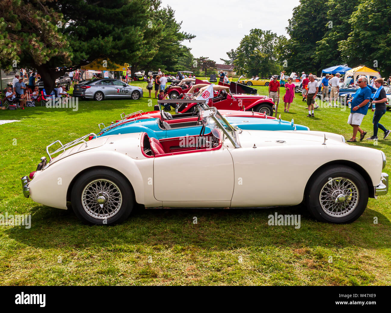 Three MG convertible cars lined up at the Pittsburgh Gran Prix ...