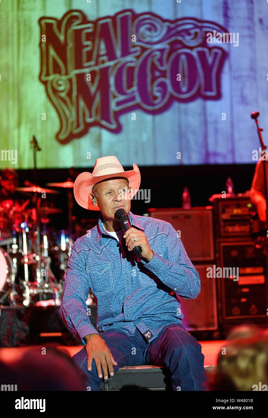 Neal mccoy hi-res stock photography and images - Alamy