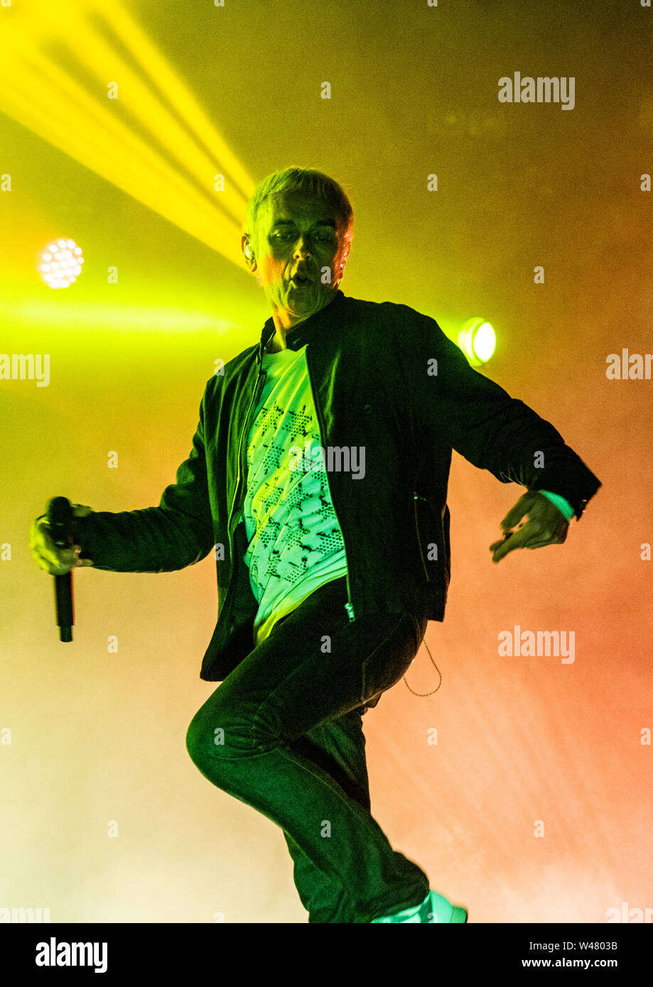 Hyde park concert hi-res stock photography and images - Alamy