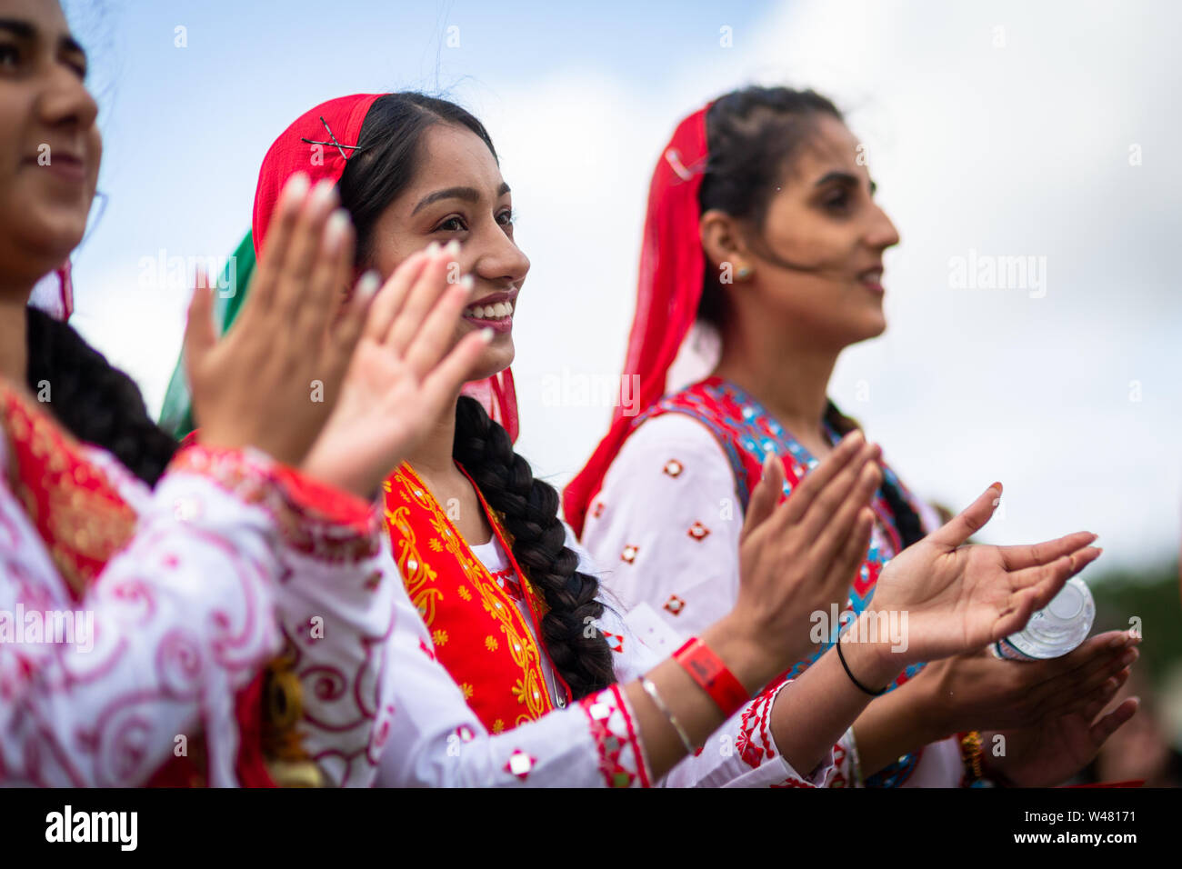 Happy smiling females hi-res stock photography and images - Alamy