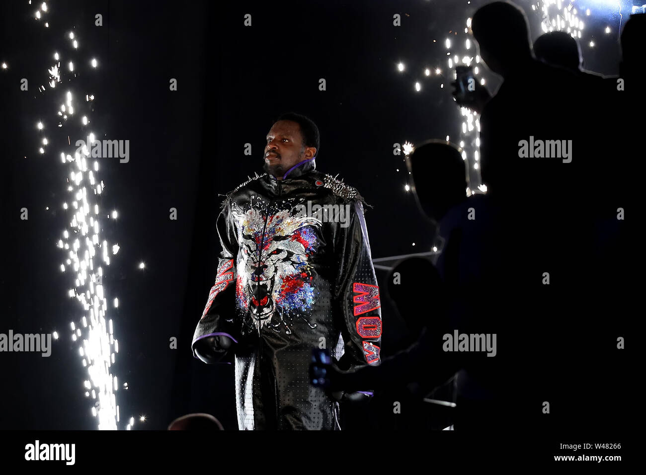 02 arena boxing ring hi-res stock photography and images - Alamy