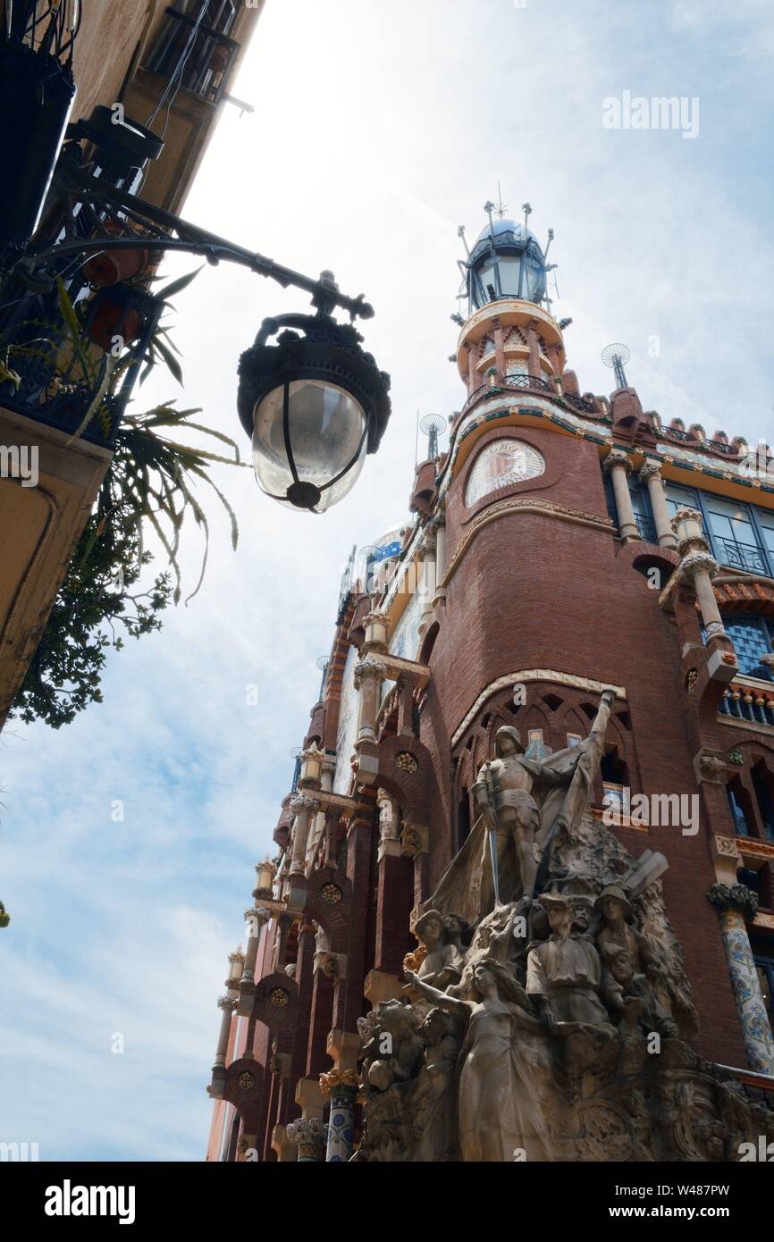 Barcelona street view with city architecture in Spain Stock Photo - Alamy