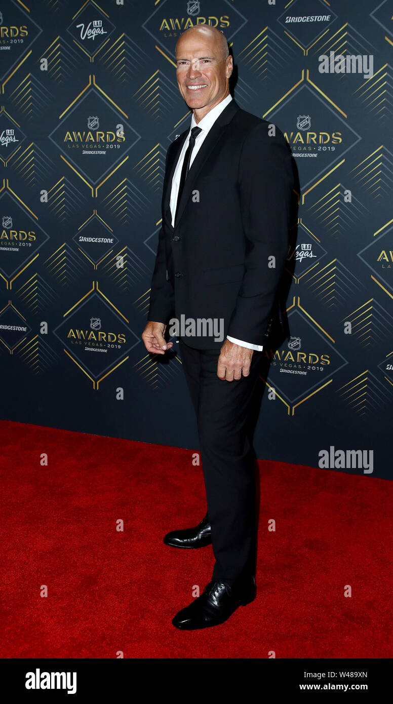 Messier 19 hi-res stock photography and images - Alamy