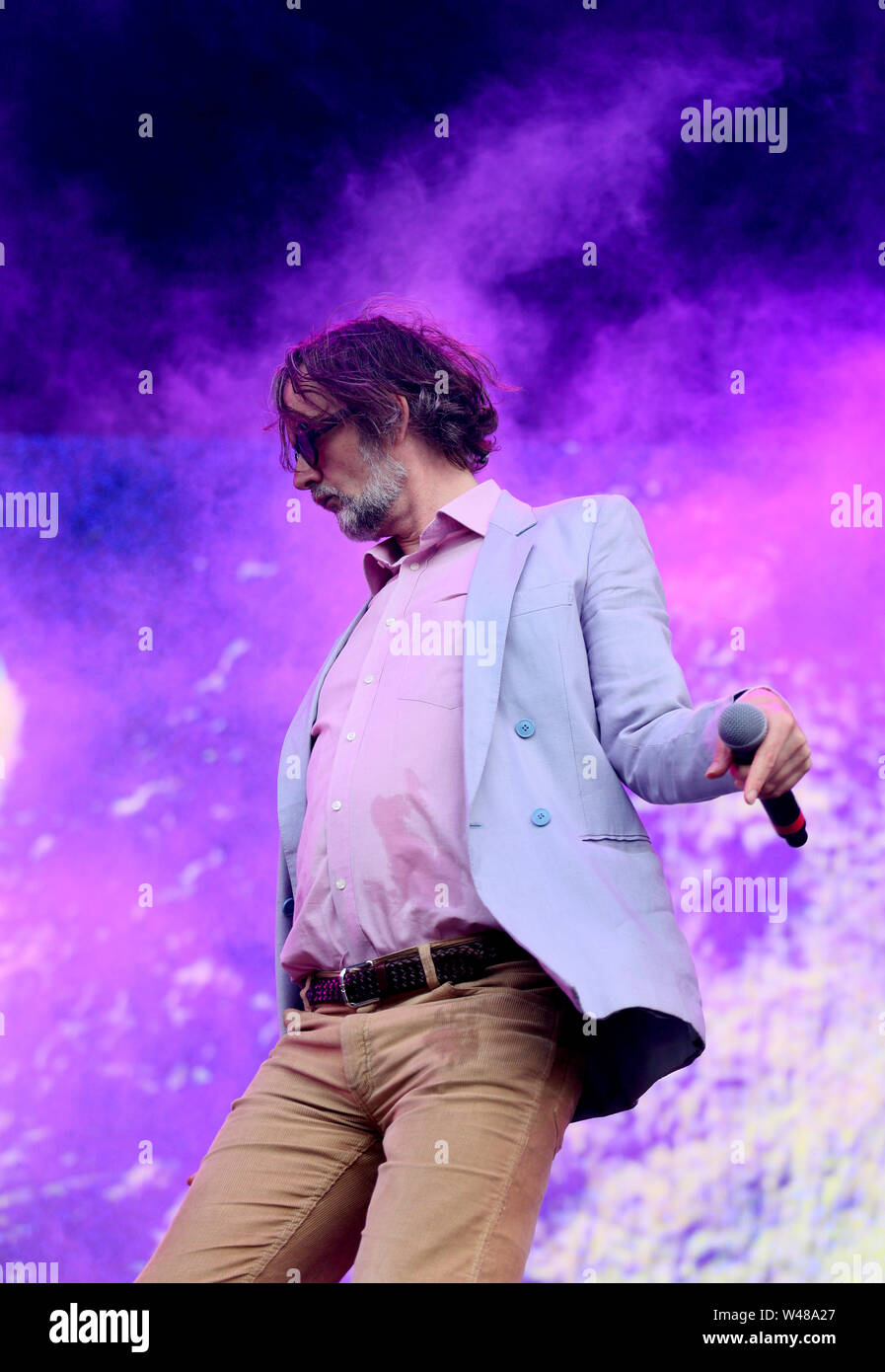 Jarvis cocker hi-res stock photography and images - Alamy