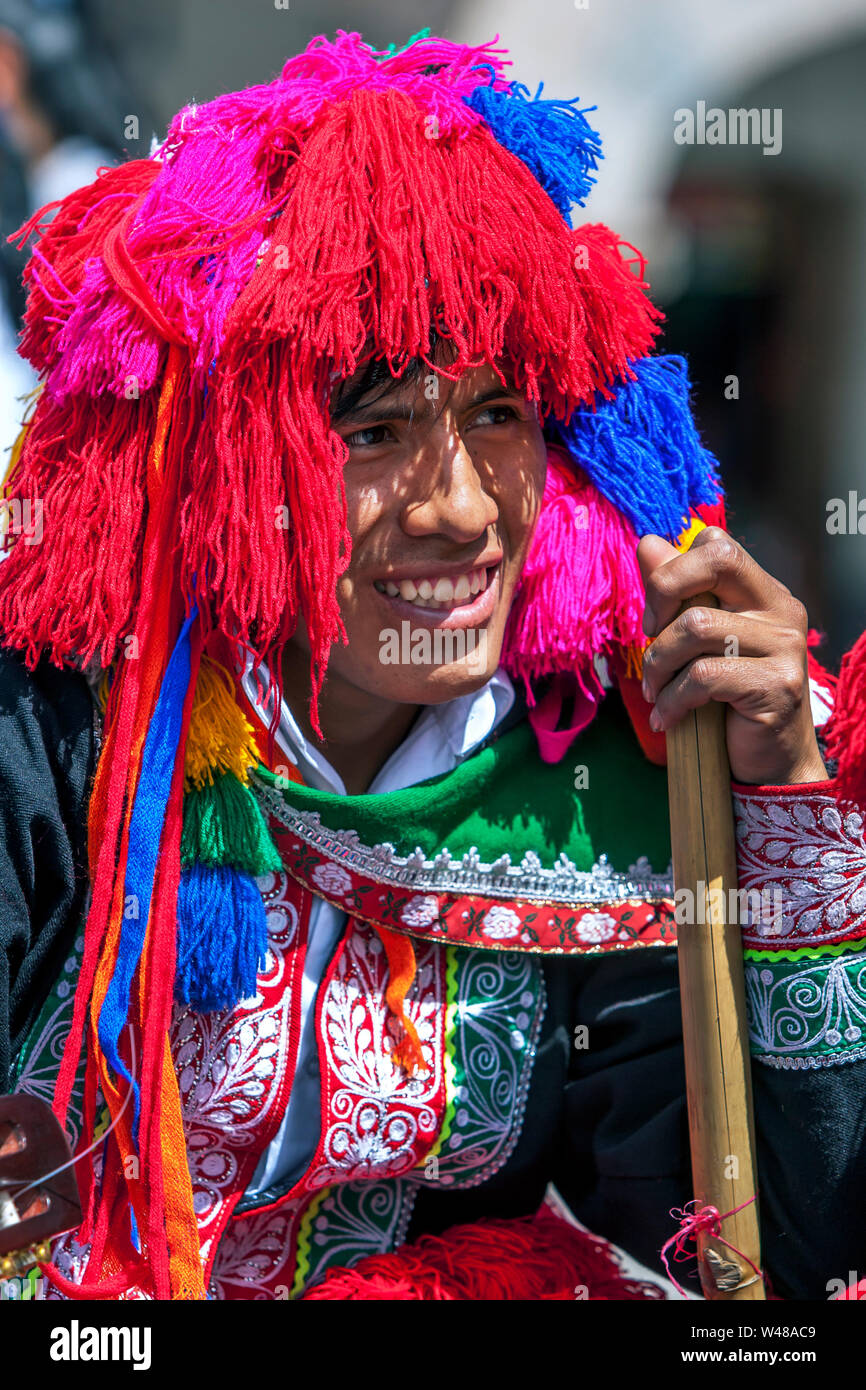 Peruvian costume hi-res stock photography and images - Alamy
