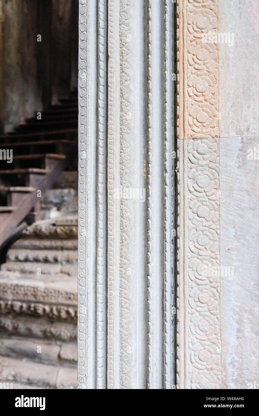 Ornamental relief carvings hi-res stock photography and images - Alamy