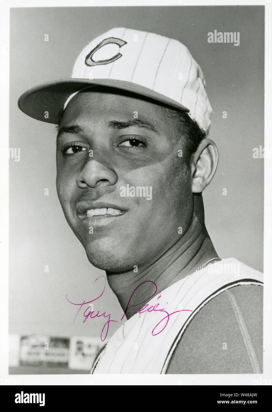 1960s cincinnati reds game hi-res stock photography and images - Alamy