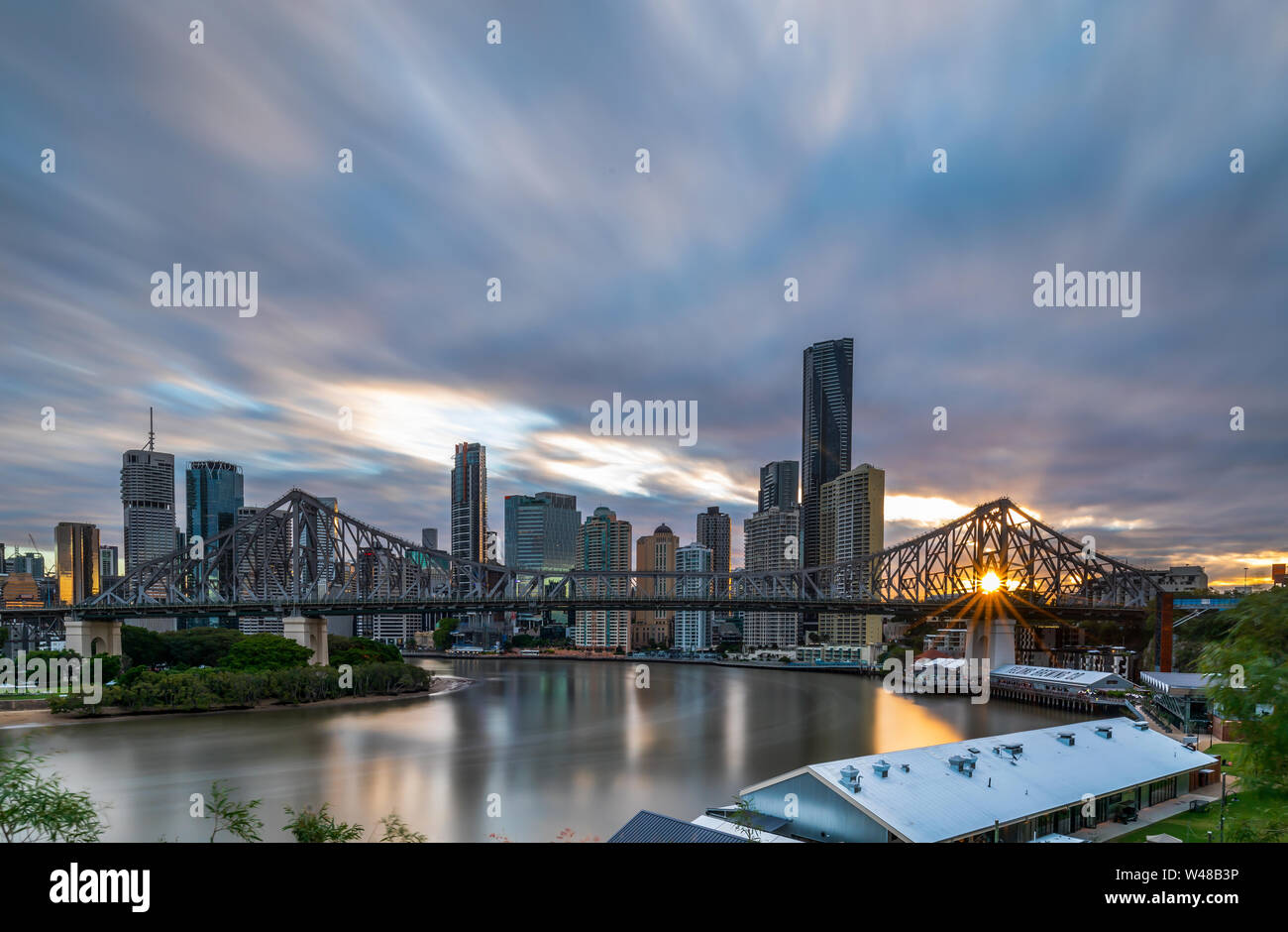 Story bridge brisbane night time hi-res stock photography and images ...