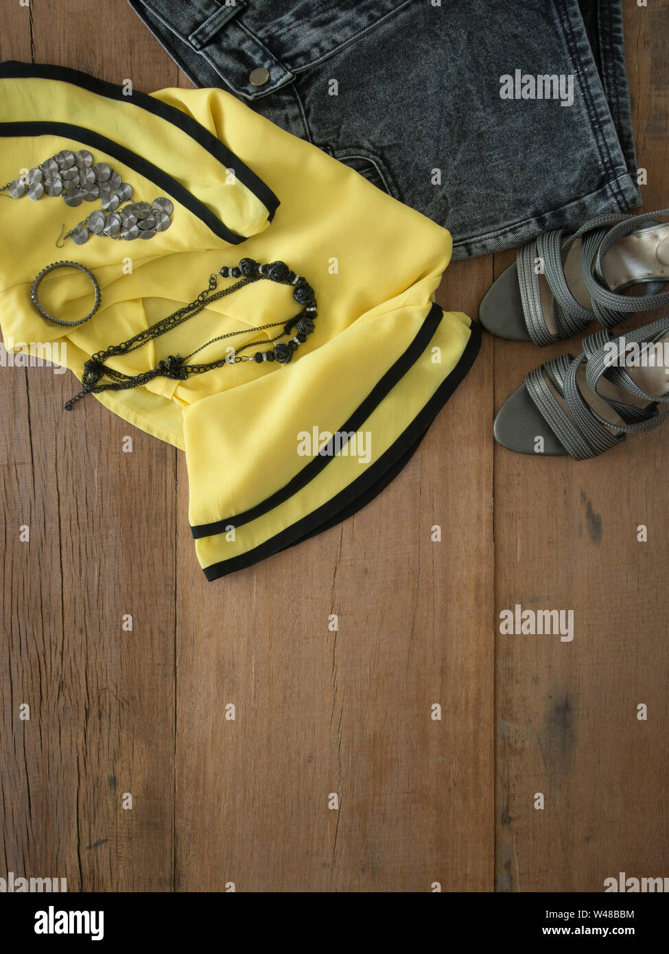 Outfit of woman. Top view of clothing and accessory for women Stock ...