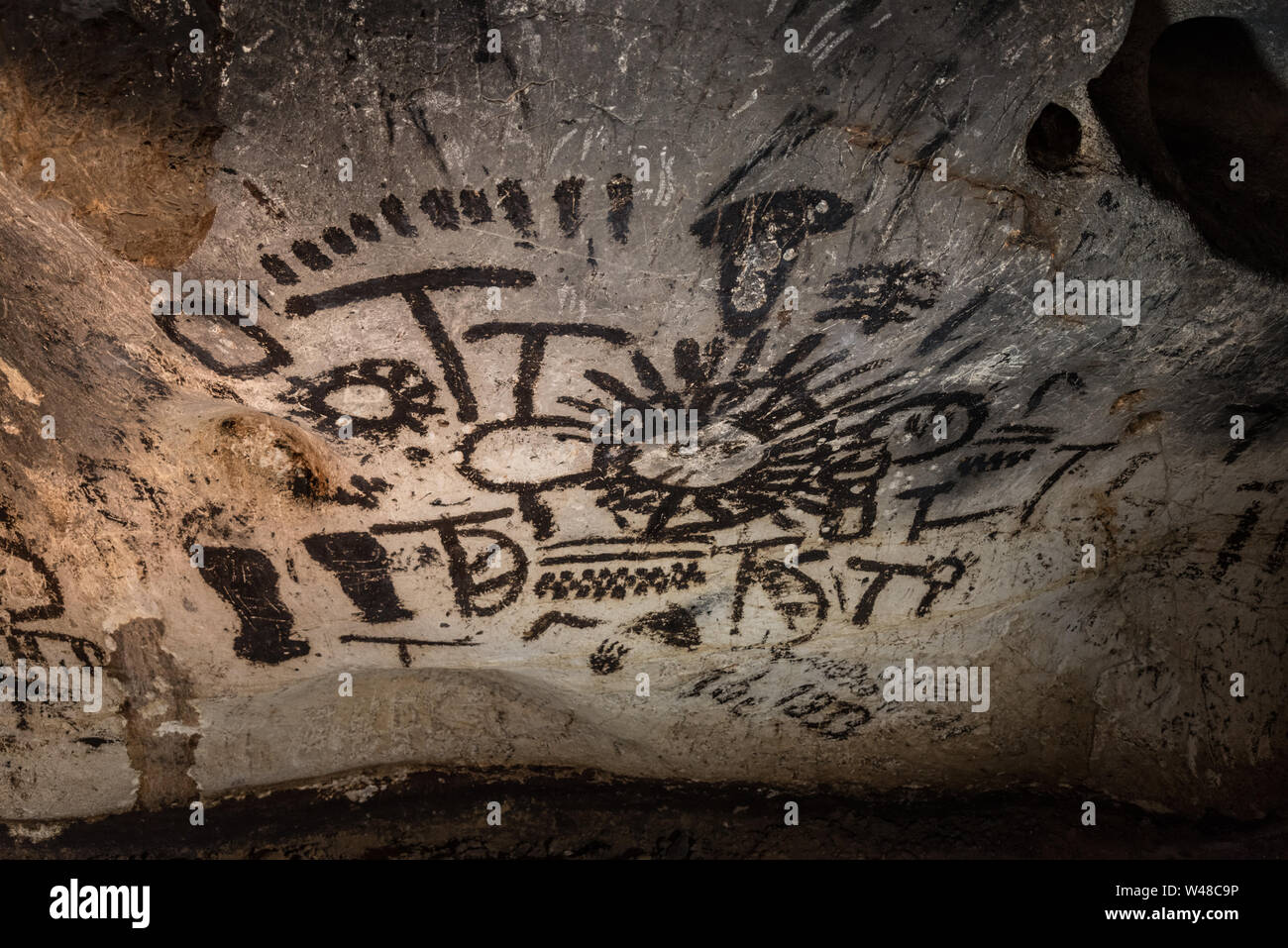 Prehistoric mural drawings in Magura cave, Bulgaria Stock Photo - Alamy