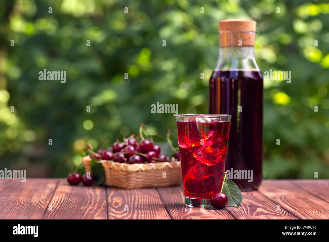 Cherry cocktail in garden hi-res stock photography and images - Alamy