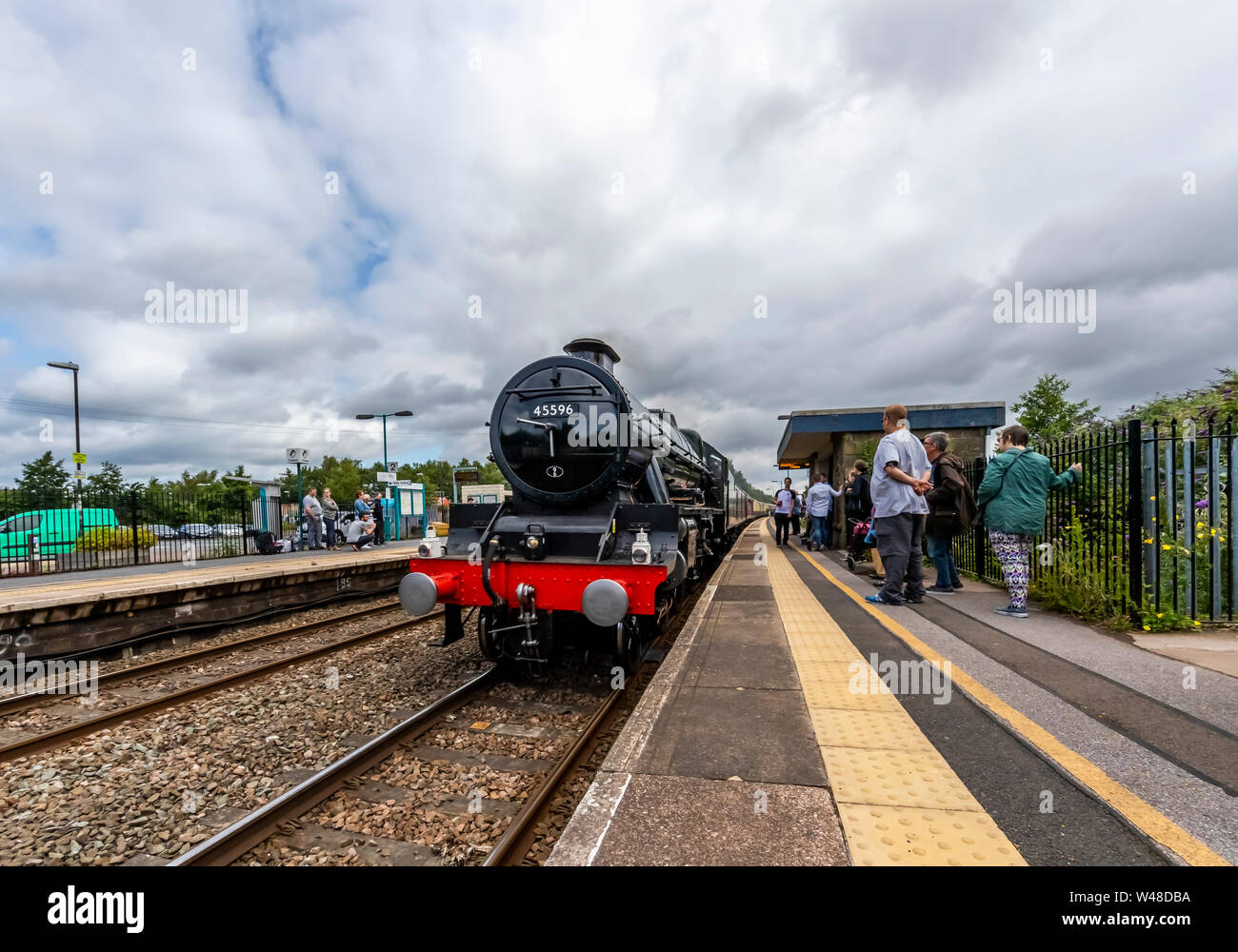 45596 Bahamas steam train passing through Lydney station on British ...