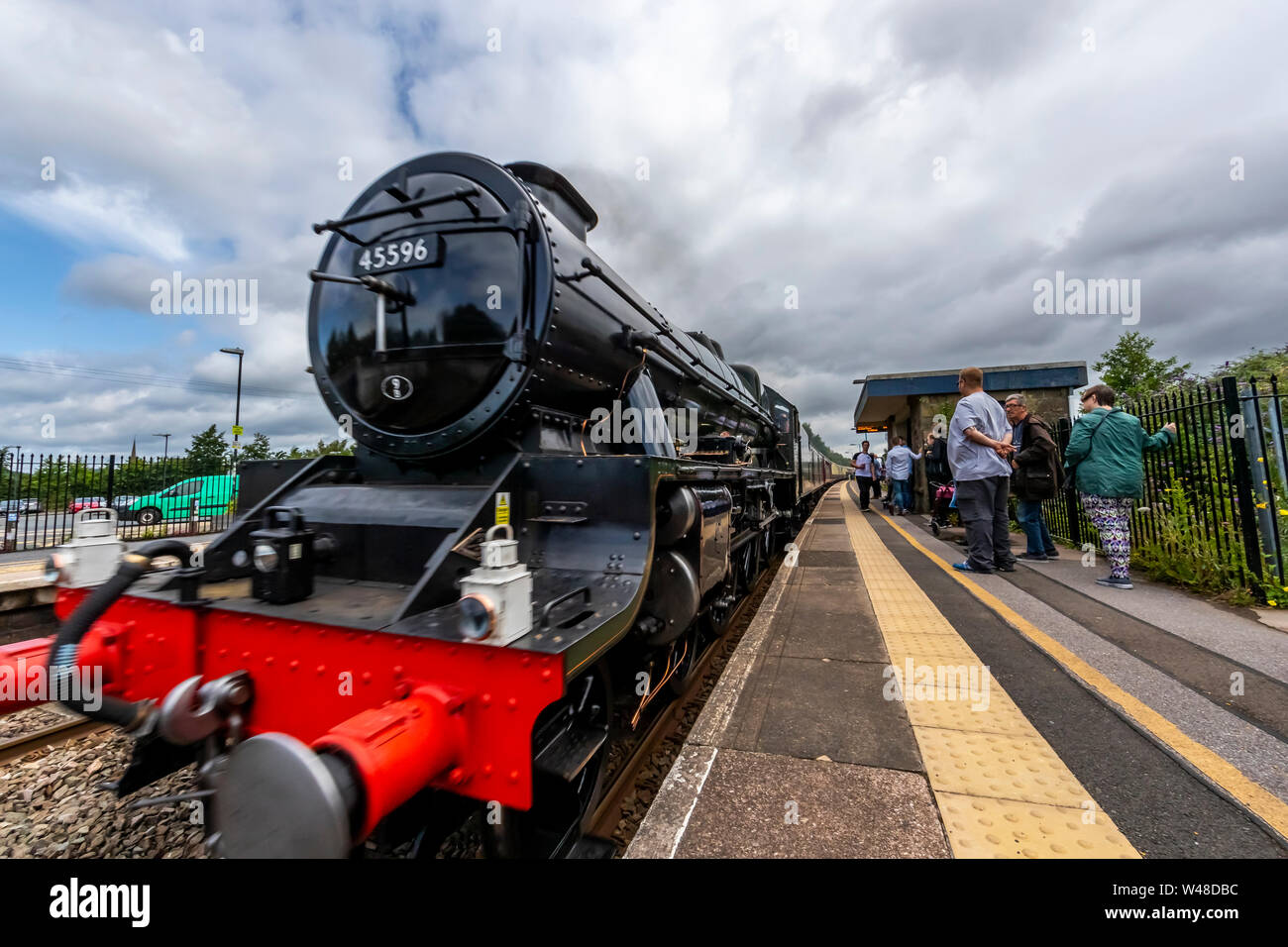 45596 Bahamas steam train passing through Lydney station on British ...