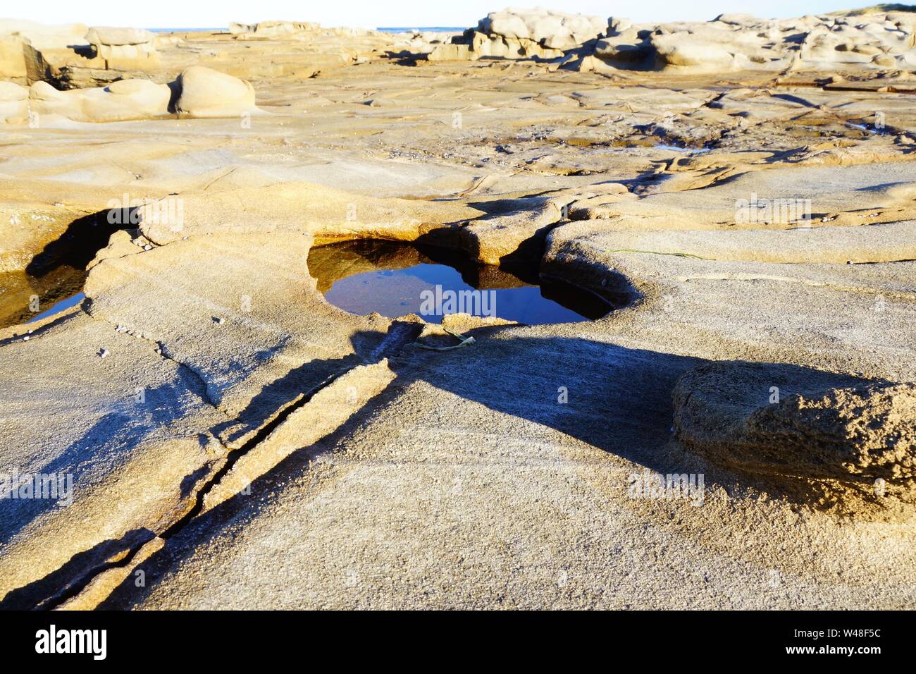 Shallows rock pools hi-res stock photography and images - Alamy