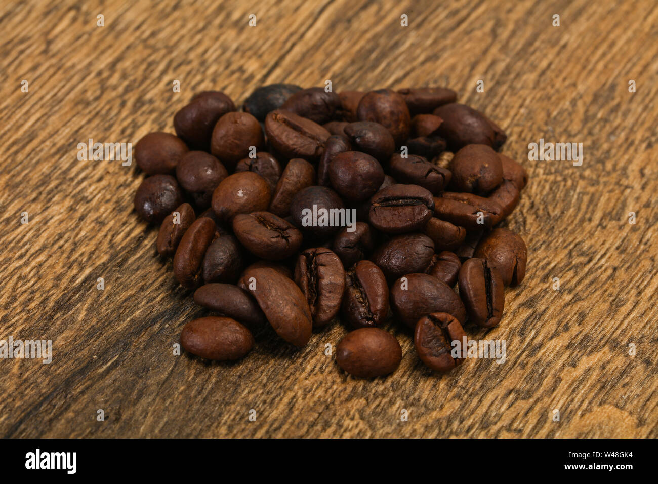Roasted coffee beans ready for cooking Stock Photo - Alamy