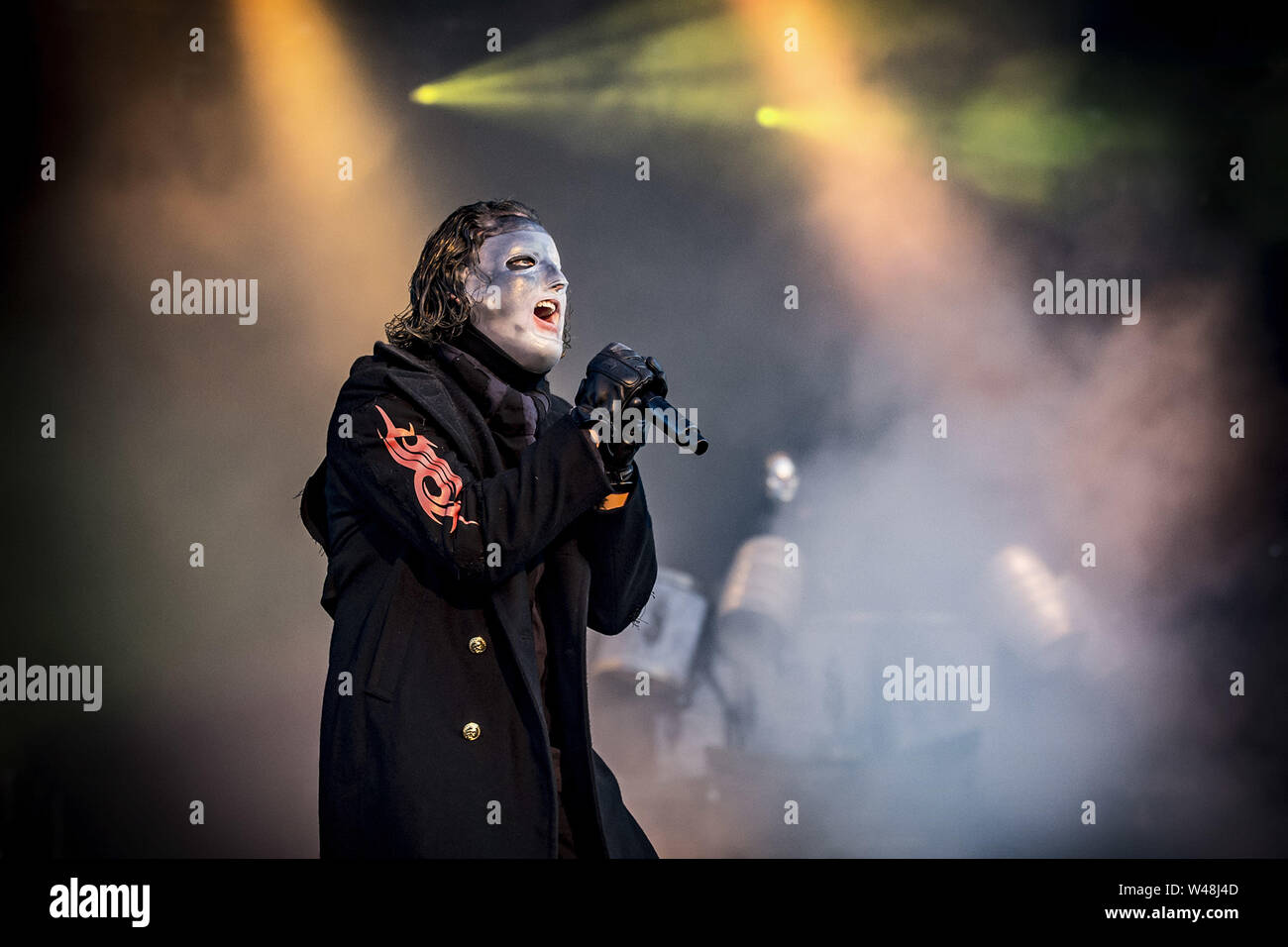 DONINGTON, ENGLAND: Slipknot headline the main stage at the Download ...
