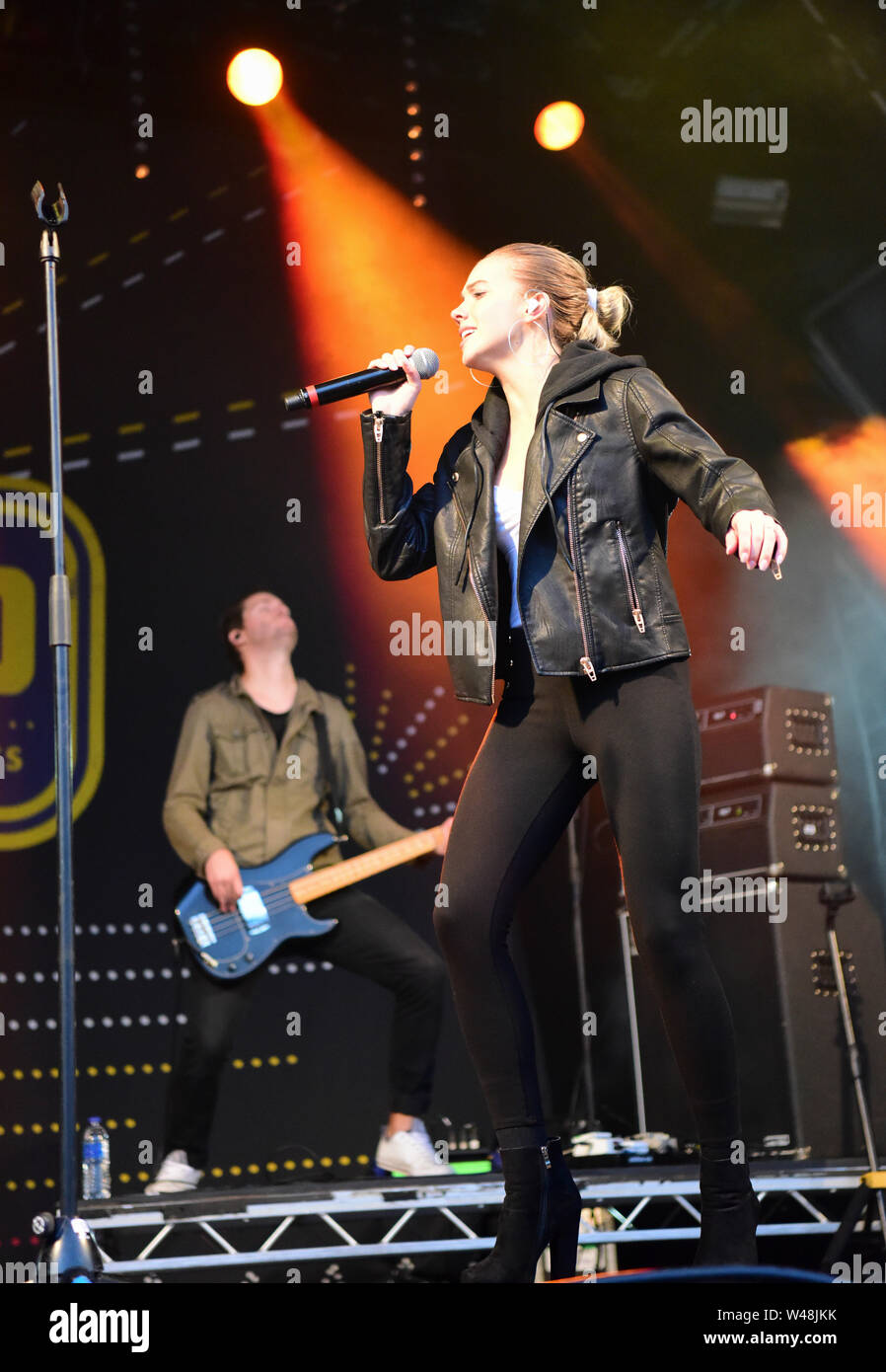 Danielle Bradbury Live on stage Stock Photo - Alamy