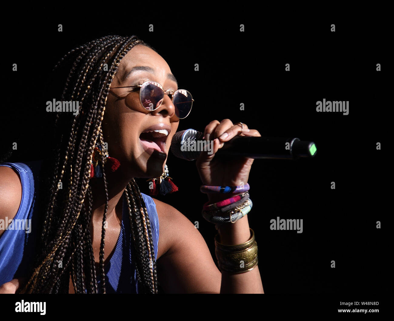 CONCORD, CA - JULY 20: Singer Keri Hilson performs during the Femme it ...