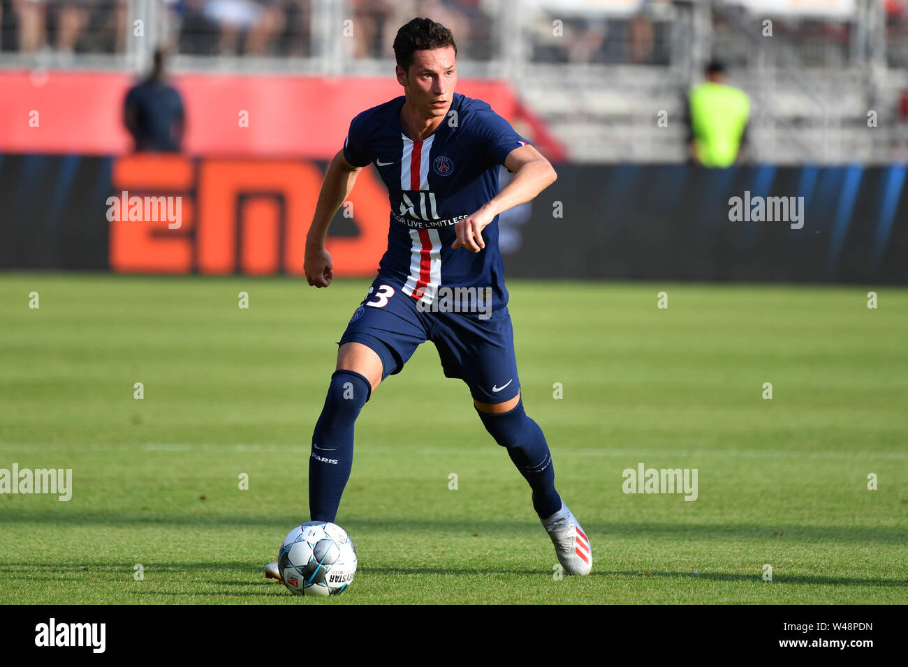 Julian DRAXLER (PSG), Action, Single Action, Frame, Cut Out, Full Body ...