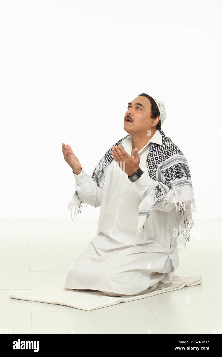 Namaz prayers hi-res stock photography and images - Alamy