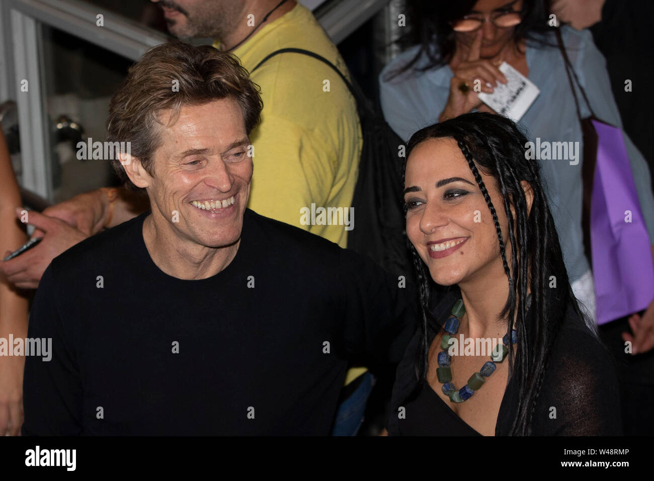 Willem Dafoe with his wife Giada Colagrande Stock Photo - Alamy