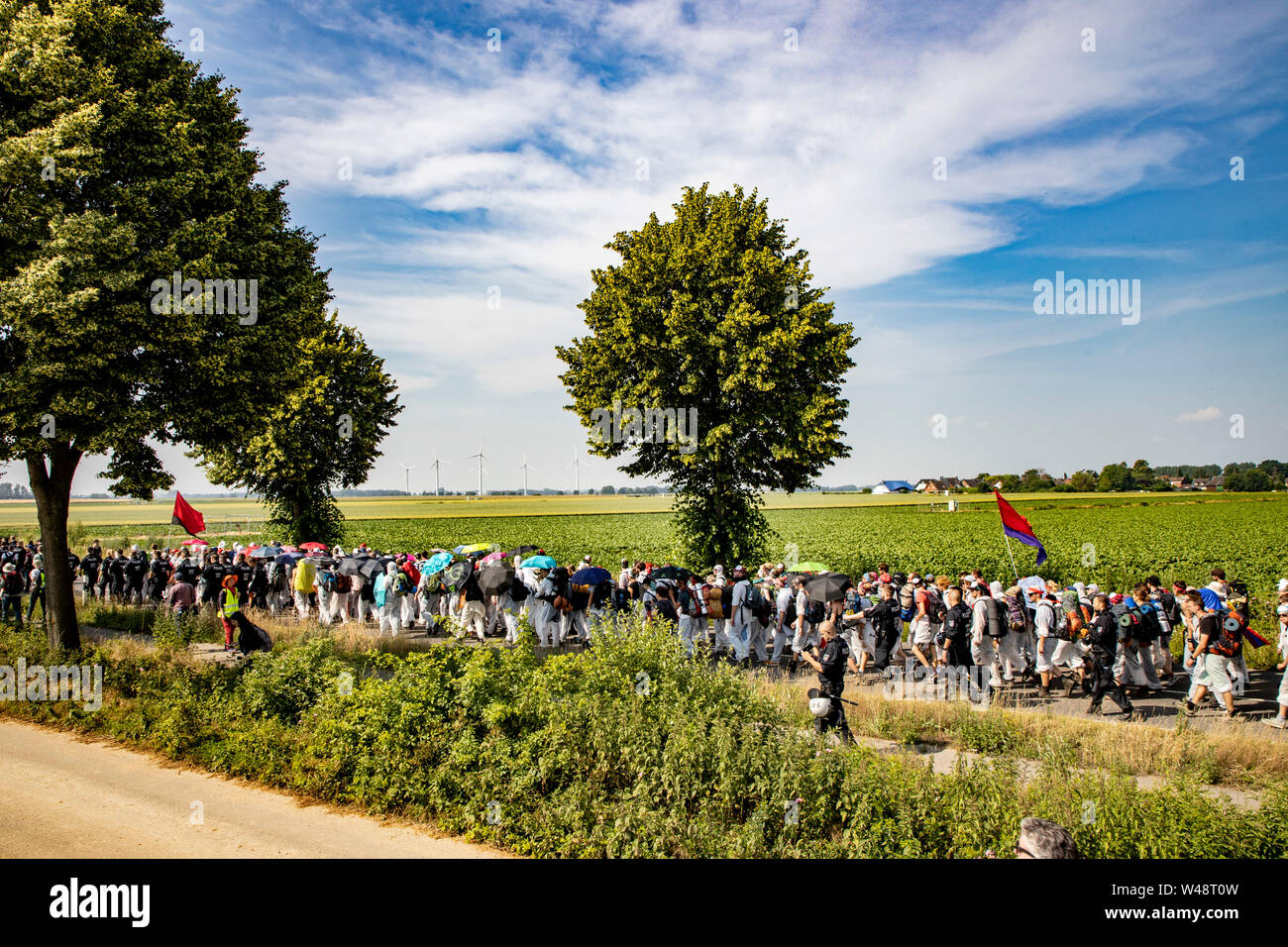 Co2 targets hi-res stock photography and images - Alamy